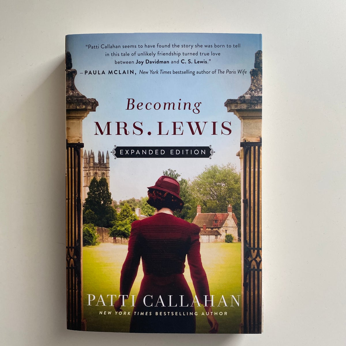 Becoming Mrs. Lewis by Patti Callahan, Paperback | Pangobooks
