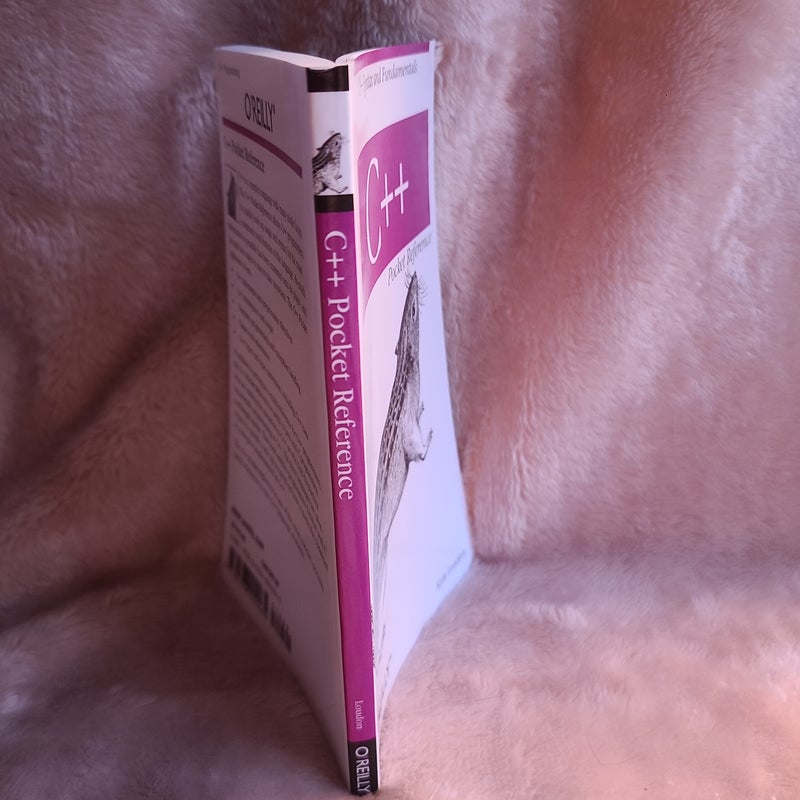 C++ Pocket Reference by Kyle Loudon, Paperback | Pangobooks