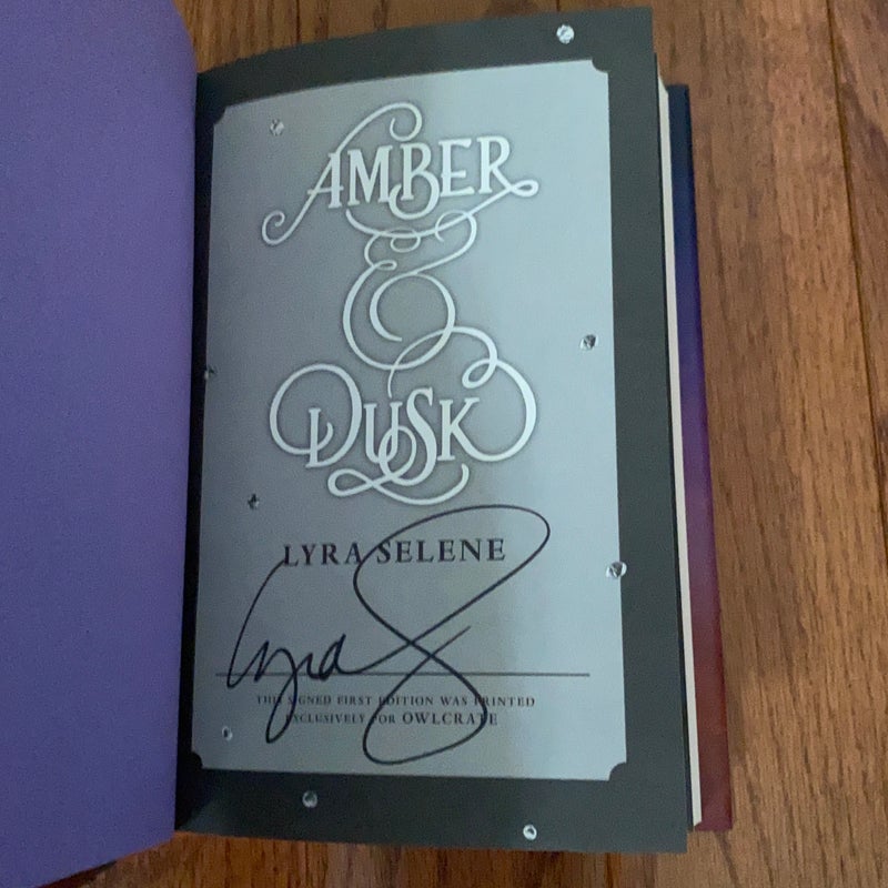 Amber & Dusk by Lyra Selene , Hardcover | Pangobooks