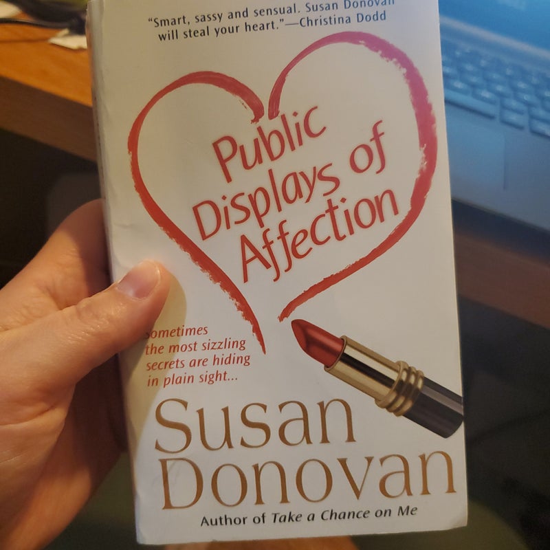 Public Displays of Affection by Susan Donovan | Pangobooks