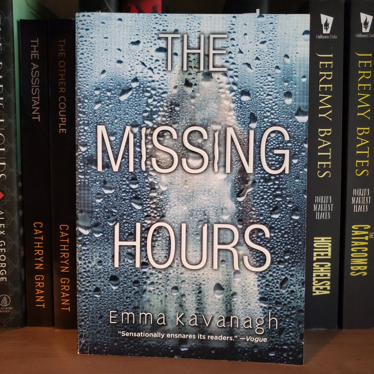 The Missing Hours by Emma Kavanagh, Paperback | Pangobooks