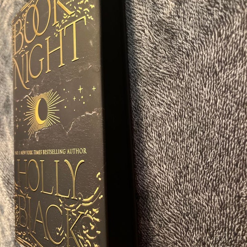 Book of Night by Holly Black , Hardcover | Pangobooks