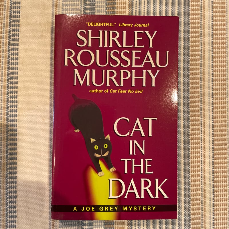 Cat in the Dark by Shirley Rousseau Murphy, Paperback | Pangobooks