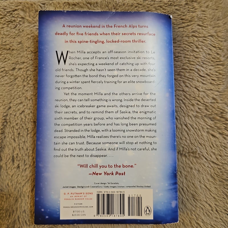 Shiver by Allie Reynolds, Paperback | Pangobooks