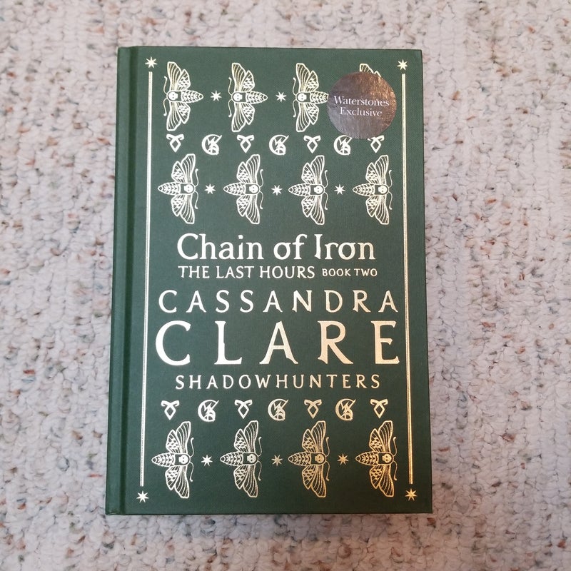 Chain of Iron by Cassandra Clare , Hardcover | Pangobooks