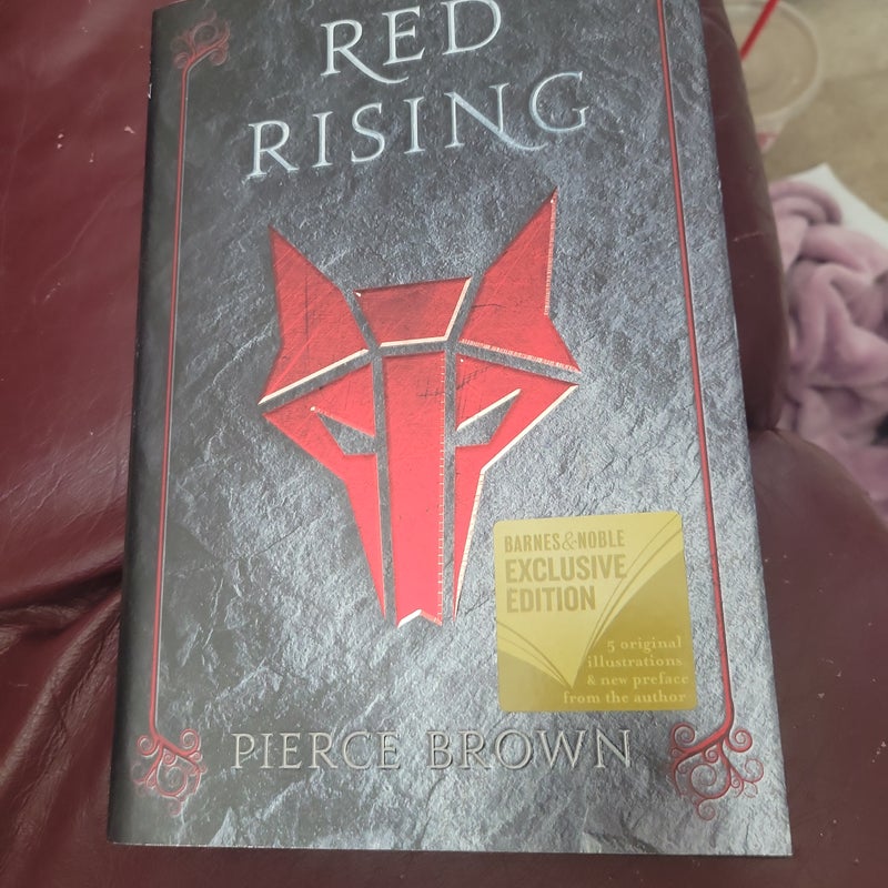 Red Rising by Pierce Brown, Hardcover | Pangobooks