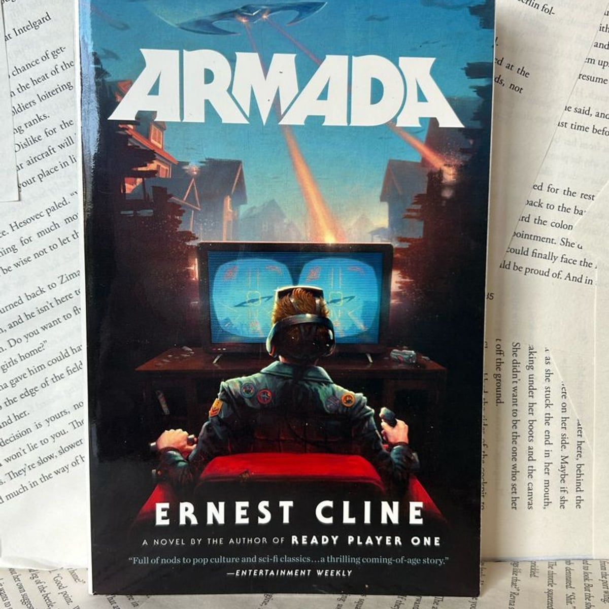 Armada by Ernest Cline, Paperback | Pangobooks