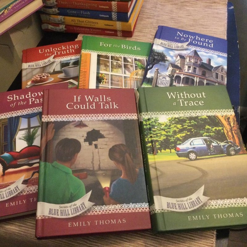 Secrets of Blue Hill Library by Emily Thomas, Hardcover | Pangobooks