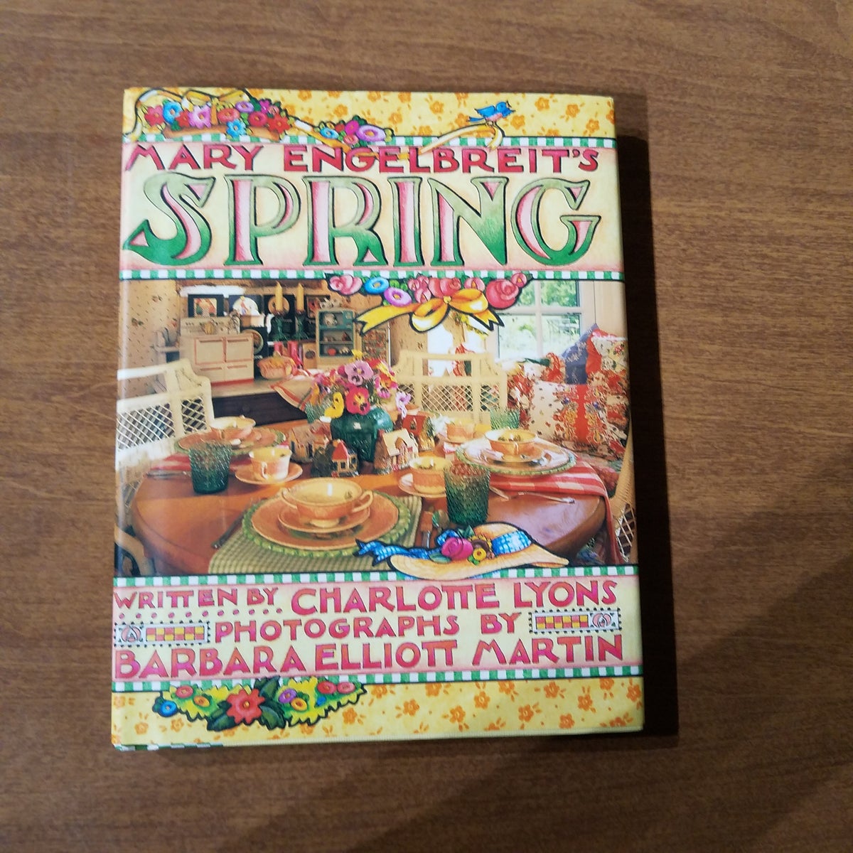 Mary Engelbreit's Spring by Mary Engelbreit, Charlotte Lyons