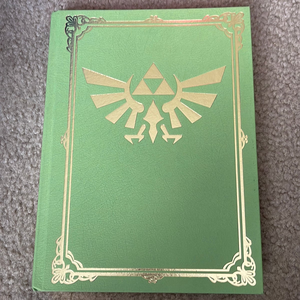 The Legend of Zelda: a Link Between Worlds Collector's Edition by Cory ...