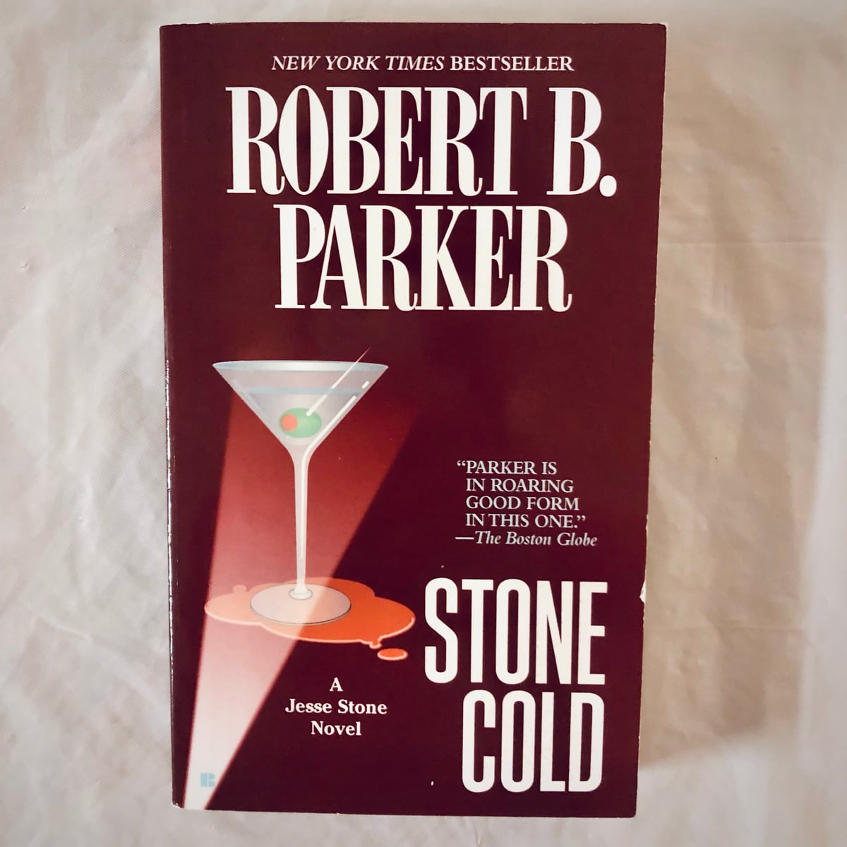 Stone cold by Robert B. Parker, Paperback | Pangobooks
