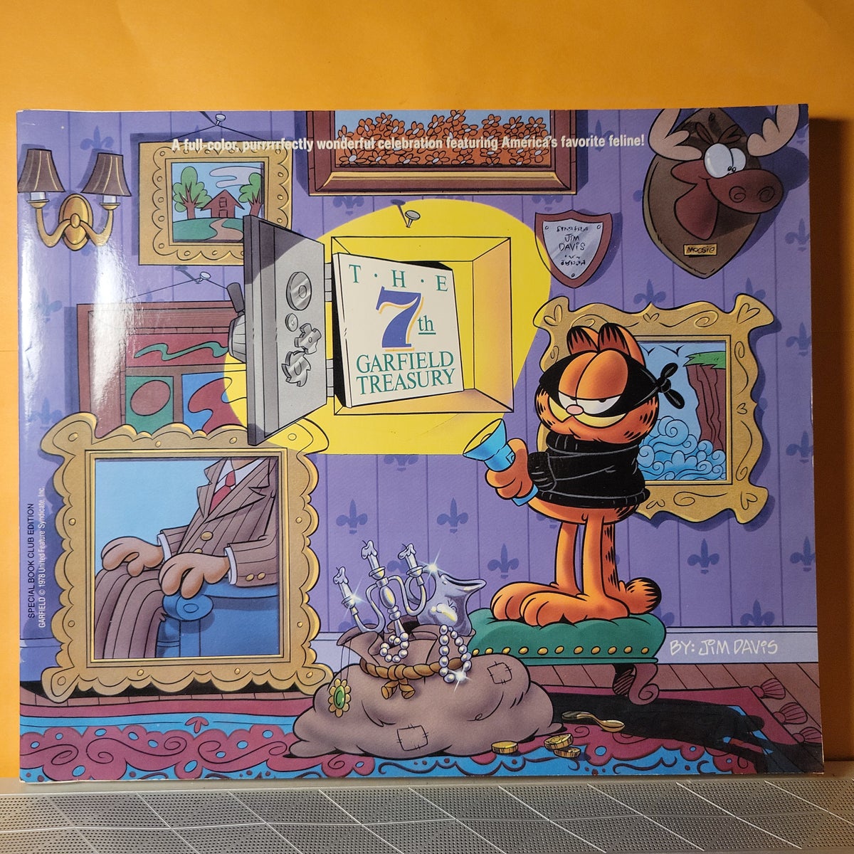 The 7th Garfield Treasury by Jim Davis