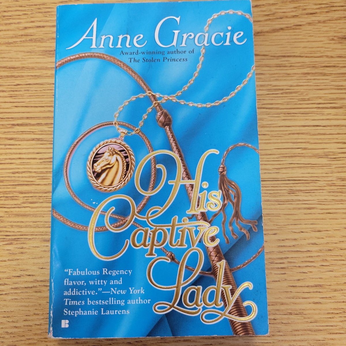 His Captive Lady by Anne Gracie, Paperback | Pangobooks
