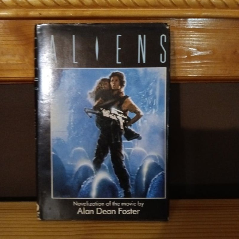 Aliens by Alan Dean Foster, Hardcover | Pangobooks