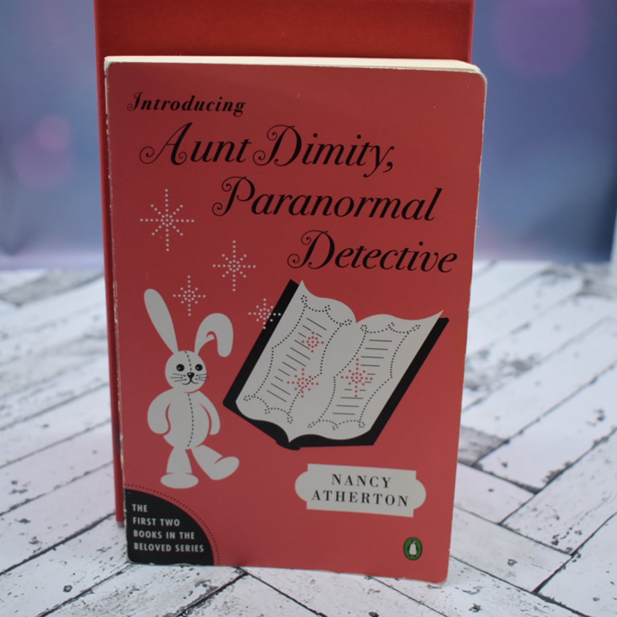 Introducing Aunt Dimity, Paranormal Detective by Nancy Atherton ...