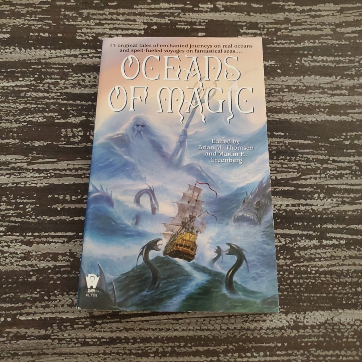 Oceans of Magic by Brian Thomsen