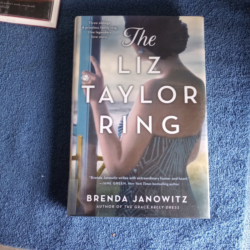 The Liz Taylor Ring by Brenda Janowitz