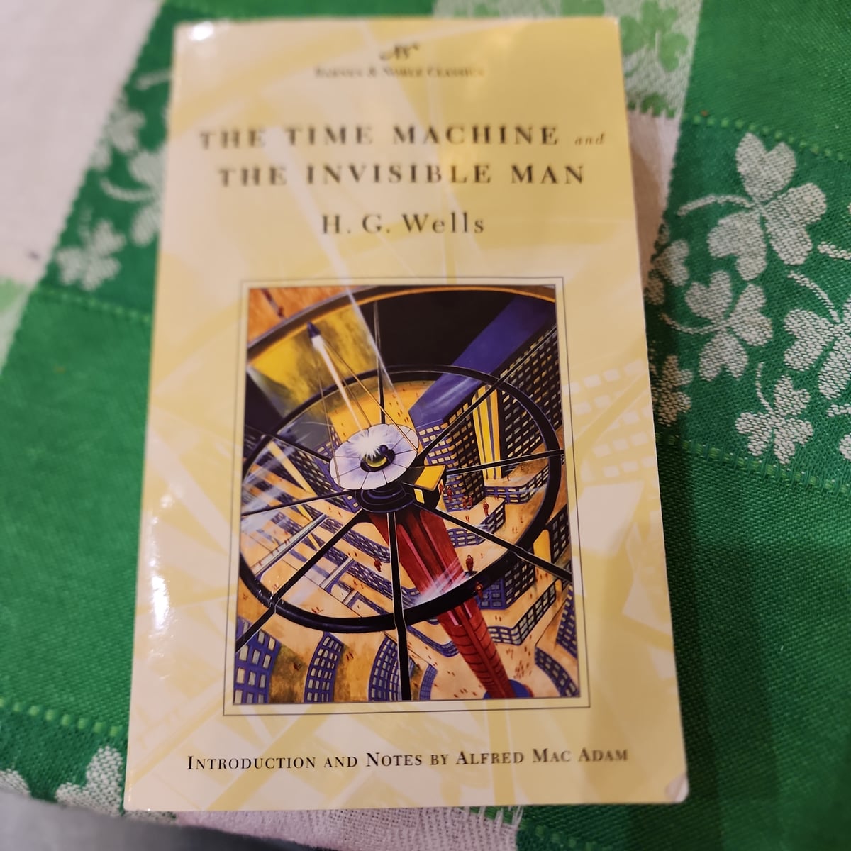 The Time Machine and the Invisible Man by Paul Youngquist