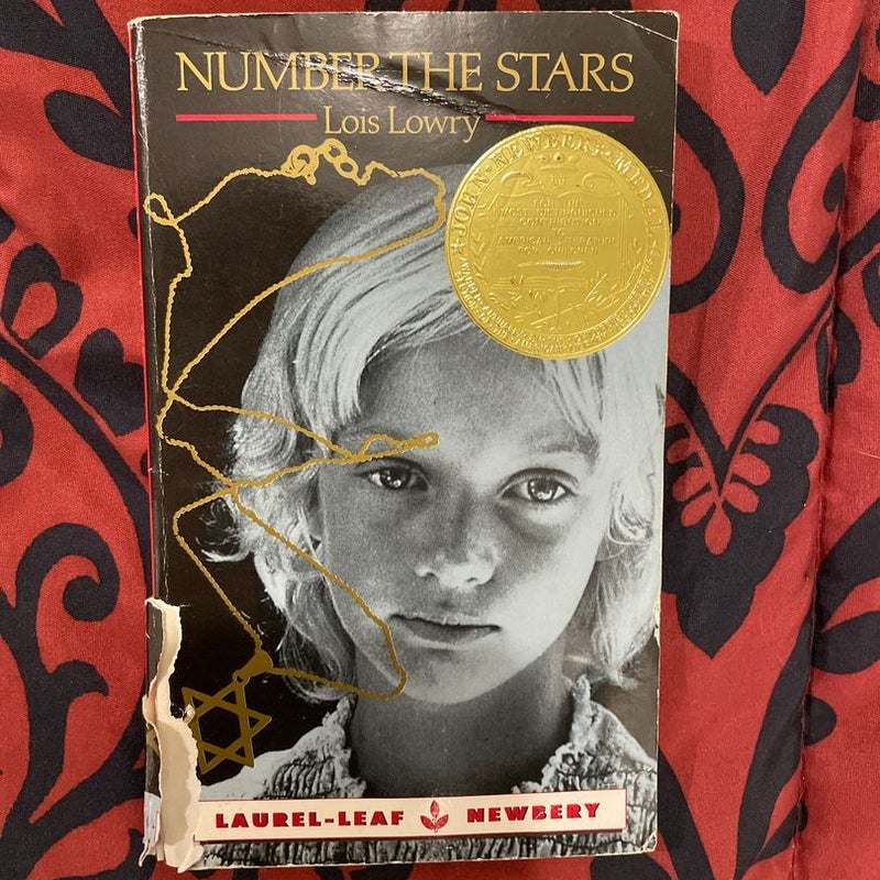 Number the Stars by Lois Lowry, Paperback | Pangobooks