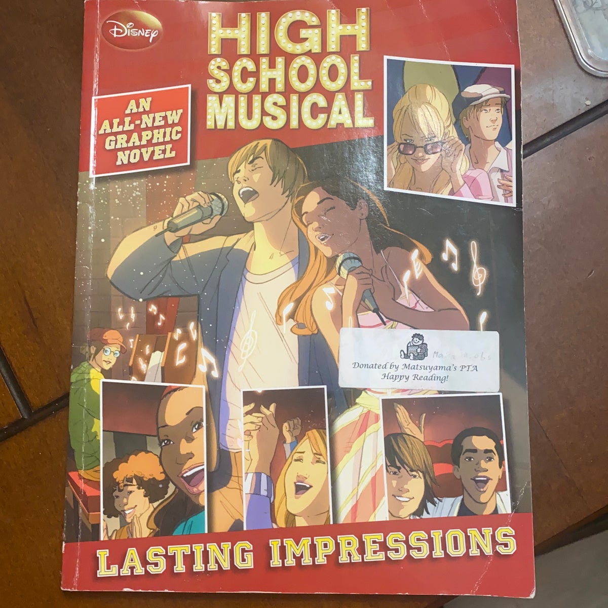 Disney High School Musical: the Graphic Novel by Disney Books