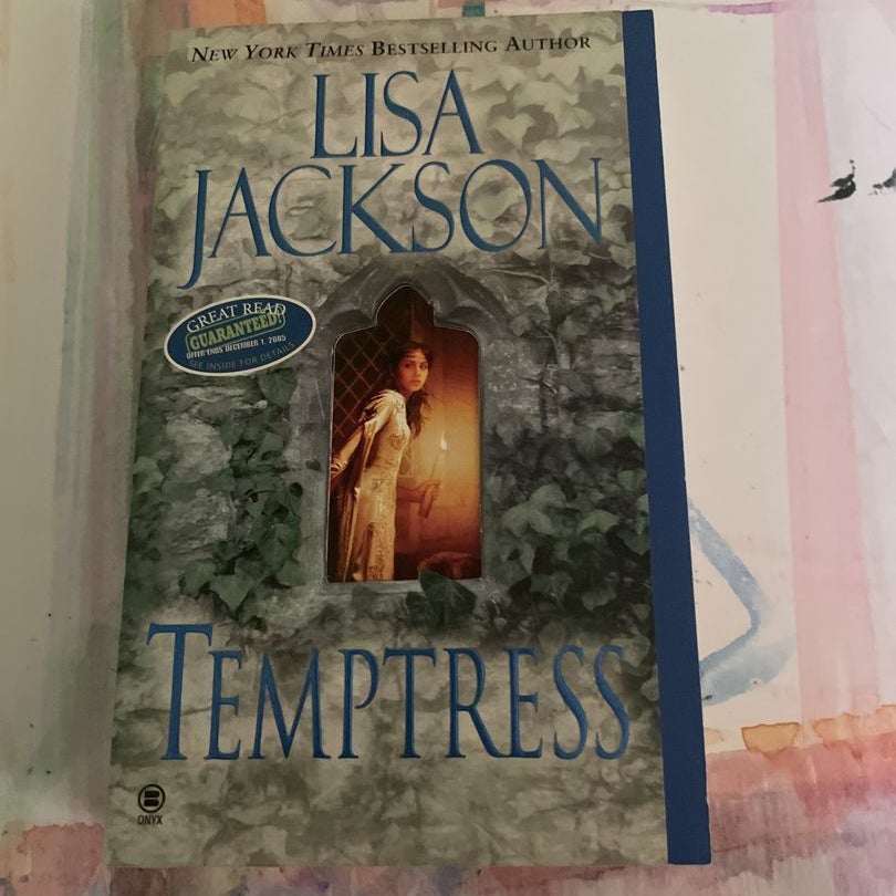 Temptress by Lisa Jackson, Paperback | Pango Books