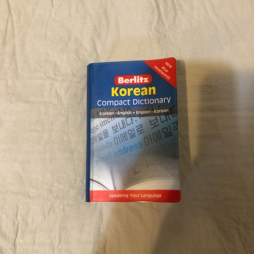 Korean - Berlitz Compact Dictionary by Berlitz Publishing Staff