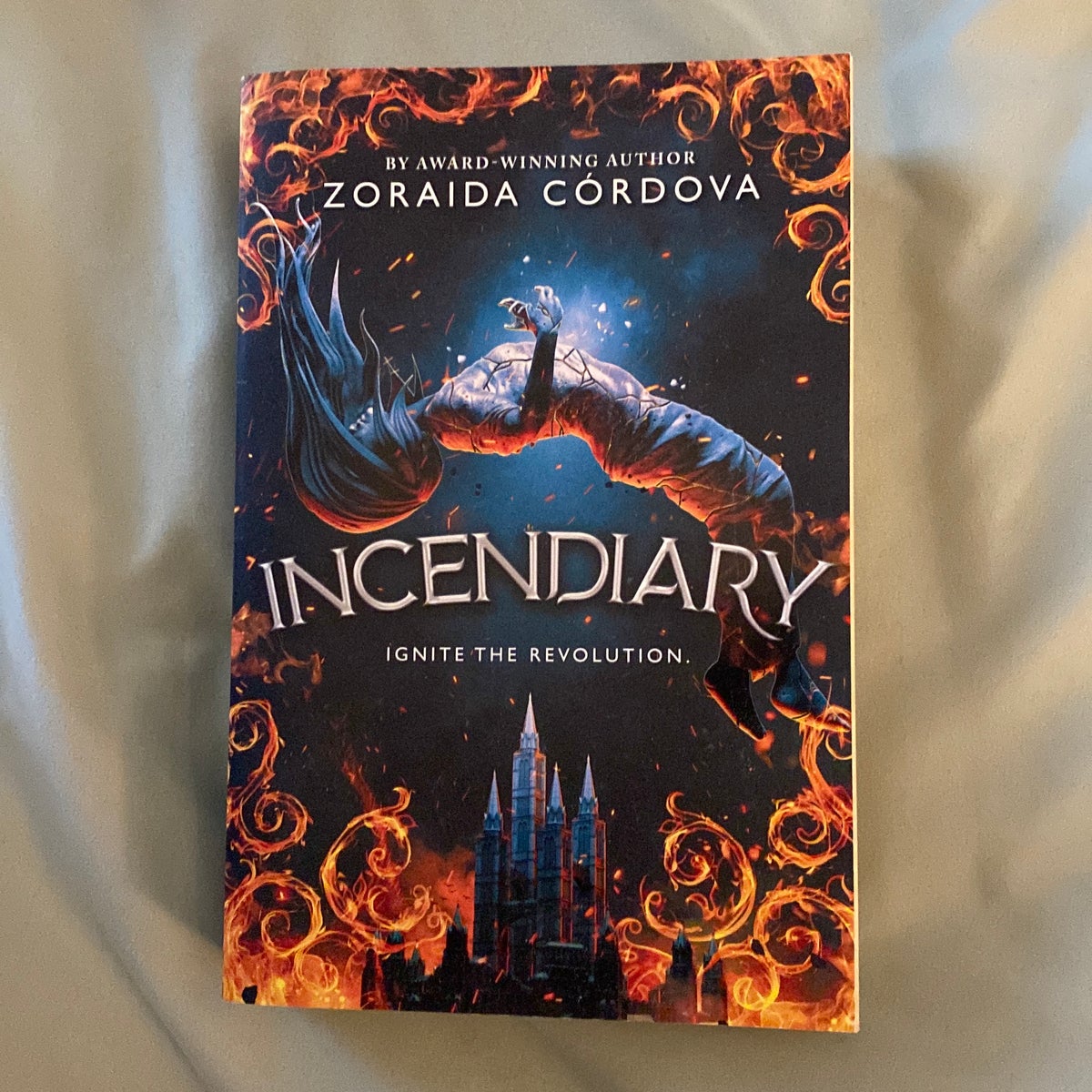 Incendiary by Zoraida Córdova, Paperback | Pangobooks