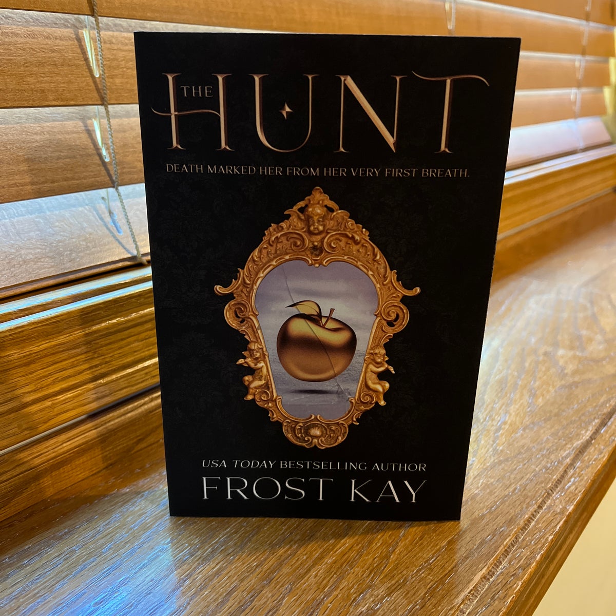 The Hunt by Frost Kay, Paperback | Pangobooks