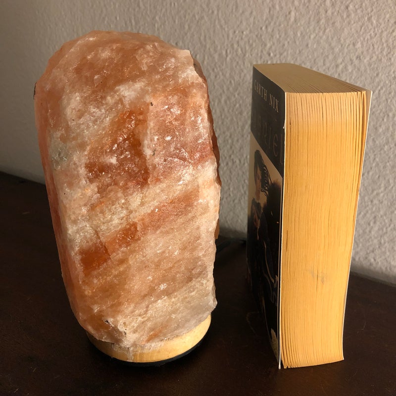 Sabriel by Garth Nix, Paperback | Pangobooks