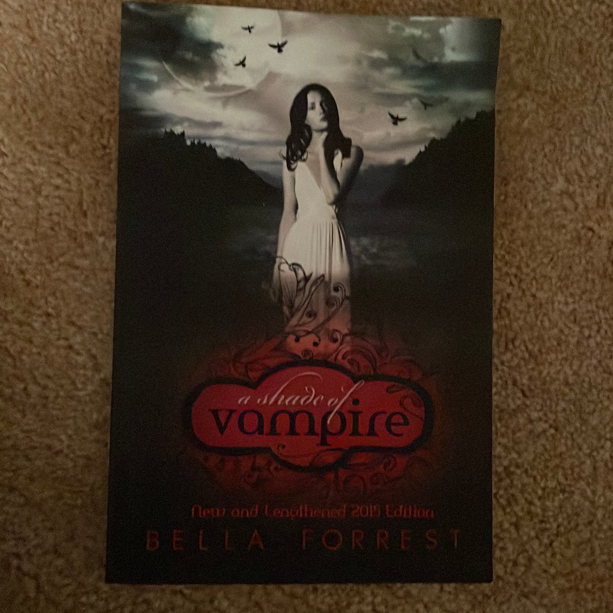 A Shade of Vampire by Bella Forrest