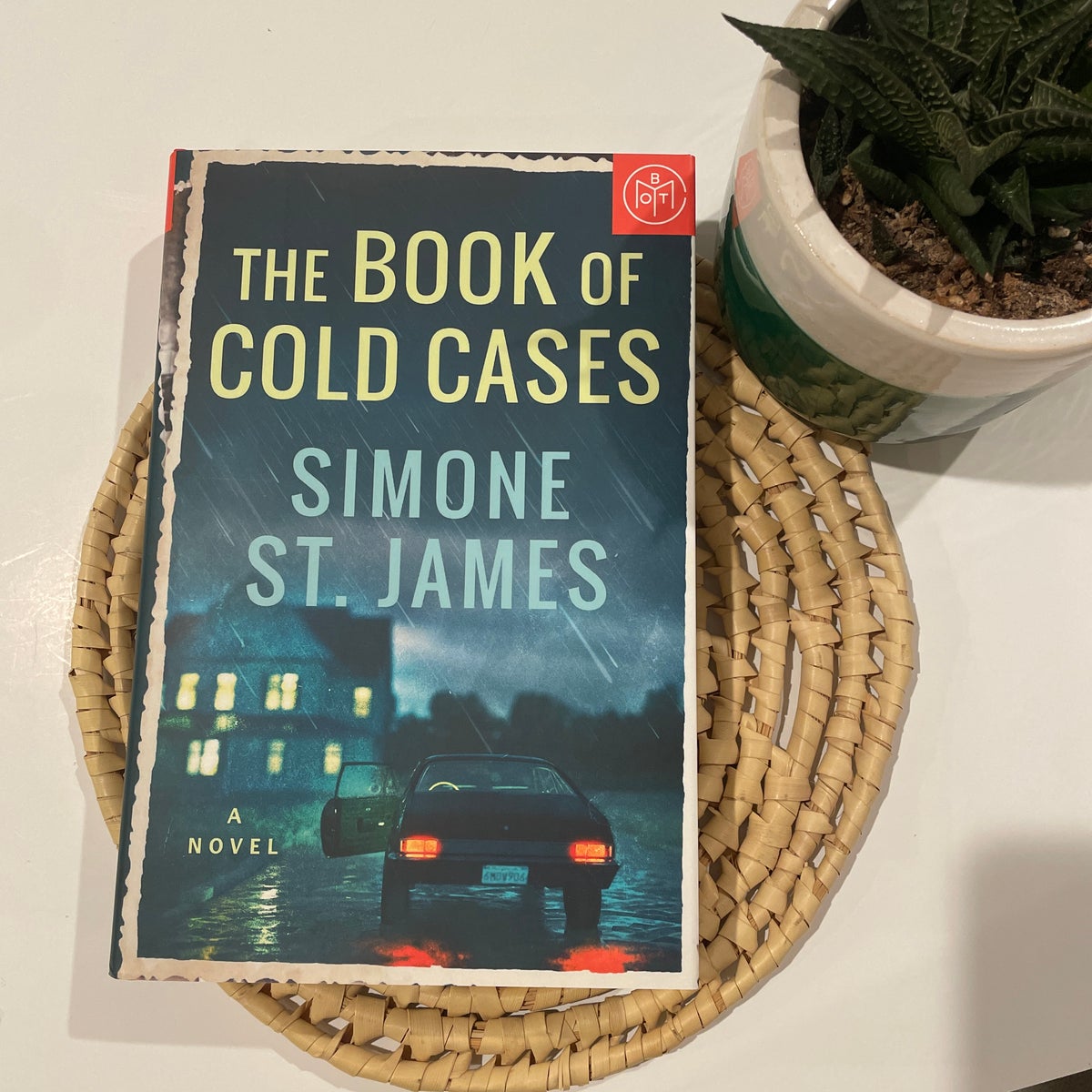 The Book of Cold Cases by Simone St. James, Hardcover | Pangobooks