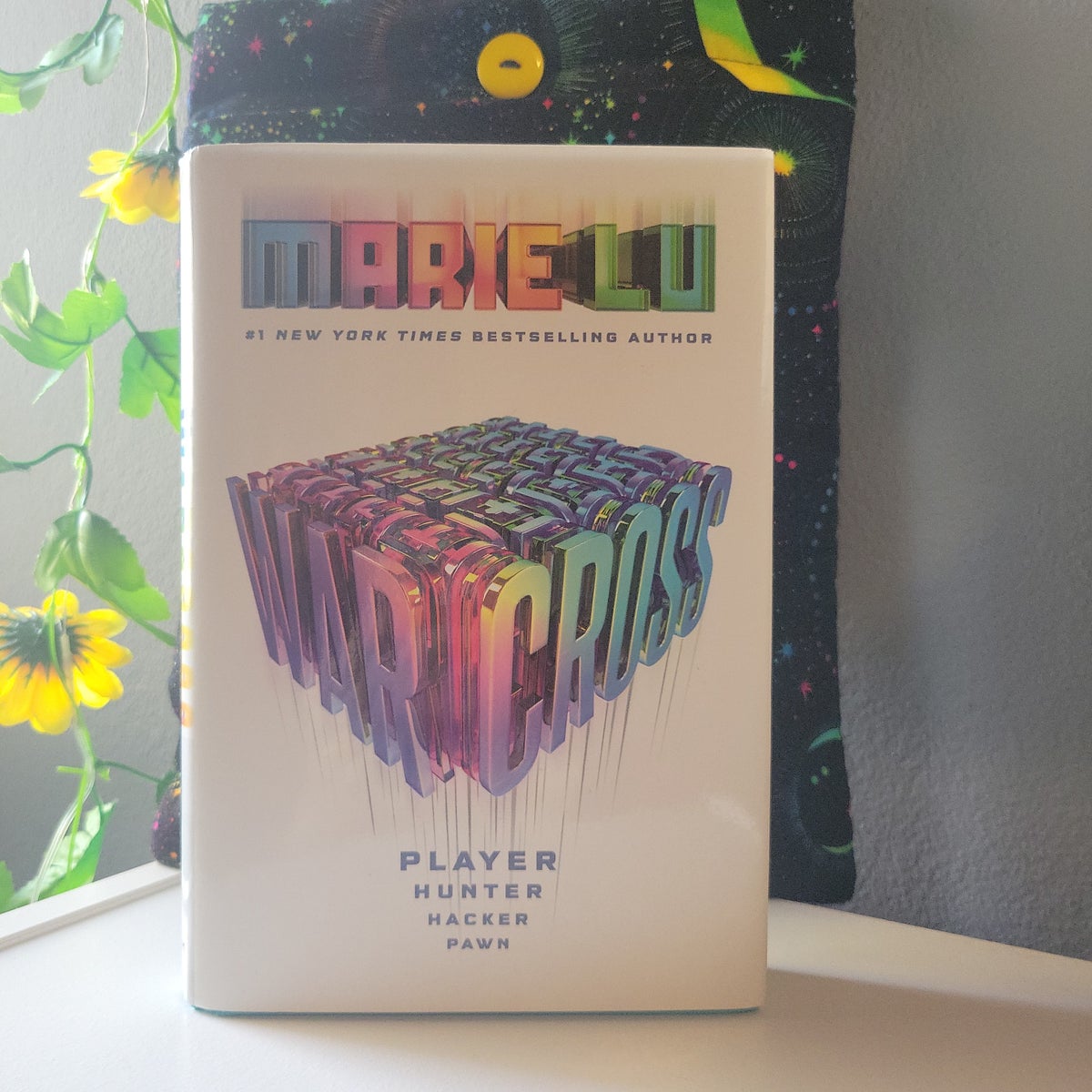 Warcross by Marie Lu, Hardcover | Pangobooks