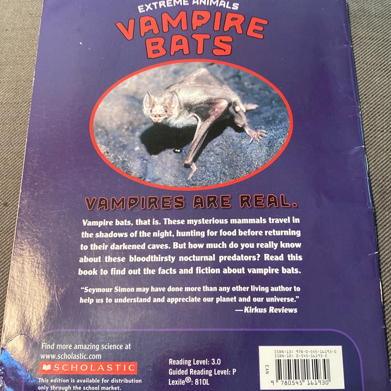Vampire Bats by Seymour Simon, Paperback | Pangobooks