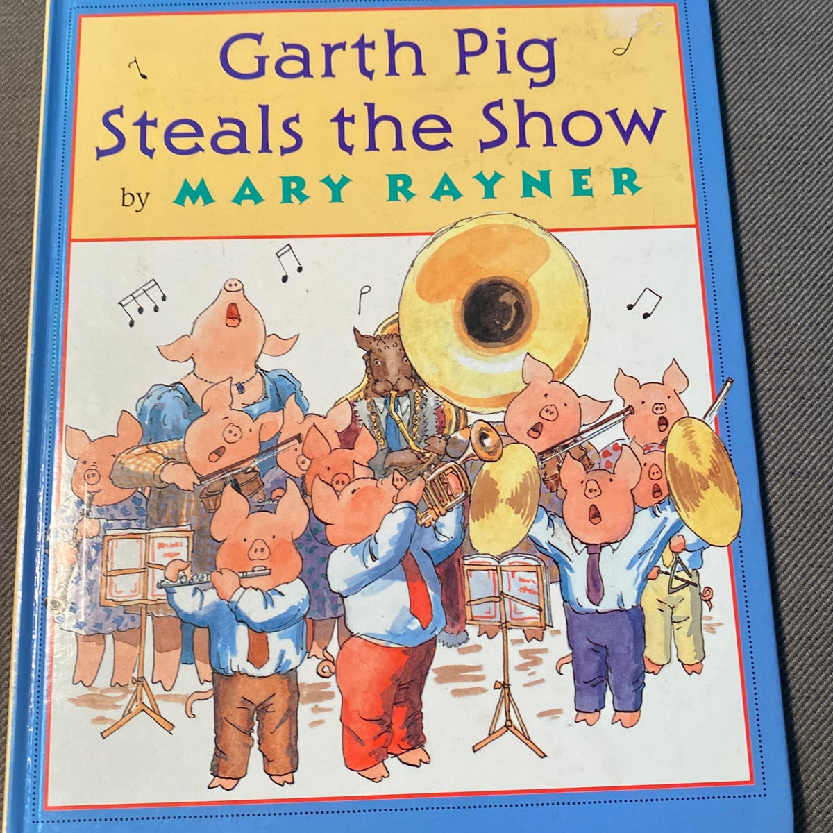 Garth Pig Steals the Show by Mary Rayner | Pangobooks