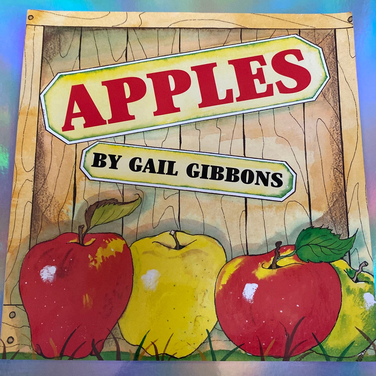 Apples (New and Updated Edition) by Gail Gibbons