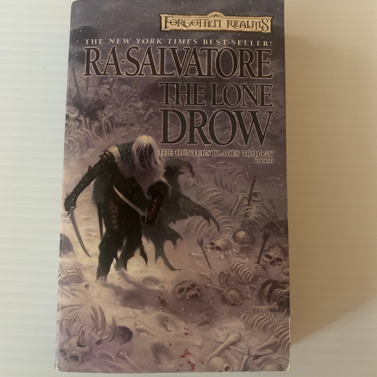 The Lone Drow by R.A.Salvatore , Paperback | Pangobooks