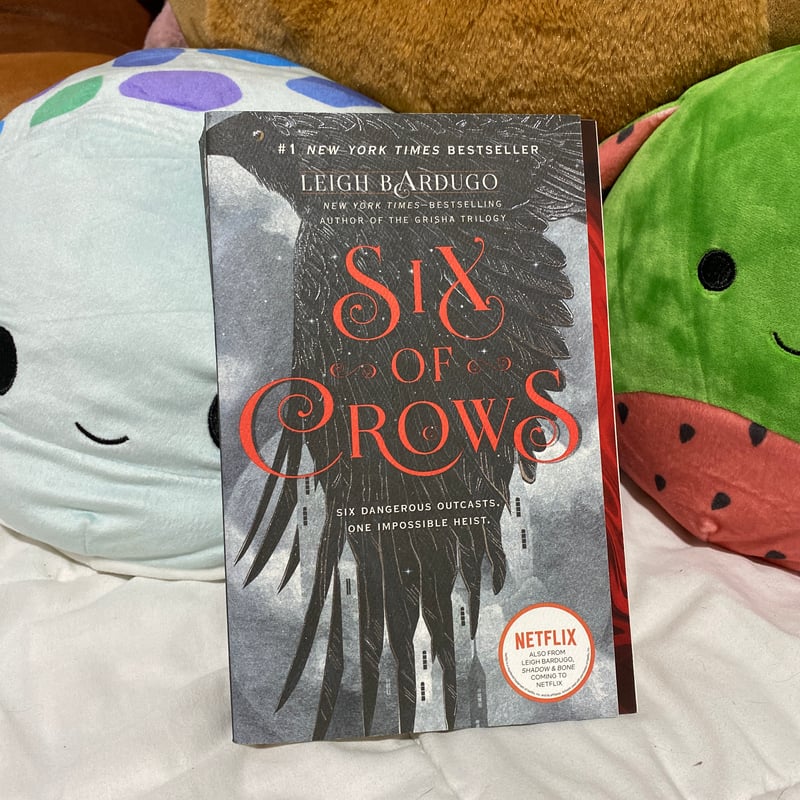 Six of Crows by Leigh Bardugo, Paperback | Pangobooks