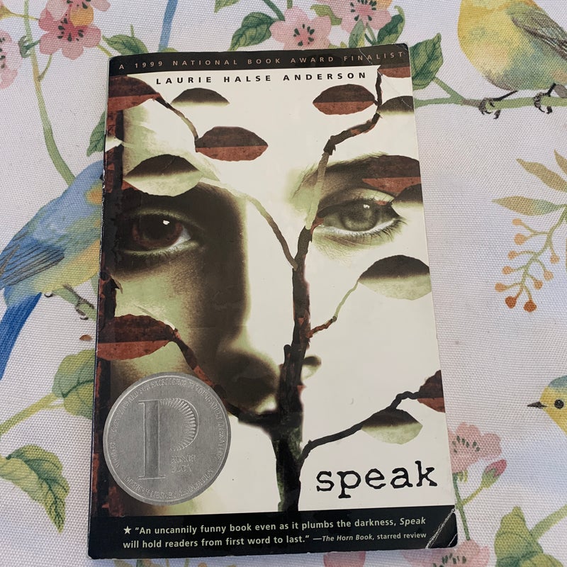 Speak by Laurie Halse Anderson, Paperback | Pangobooks