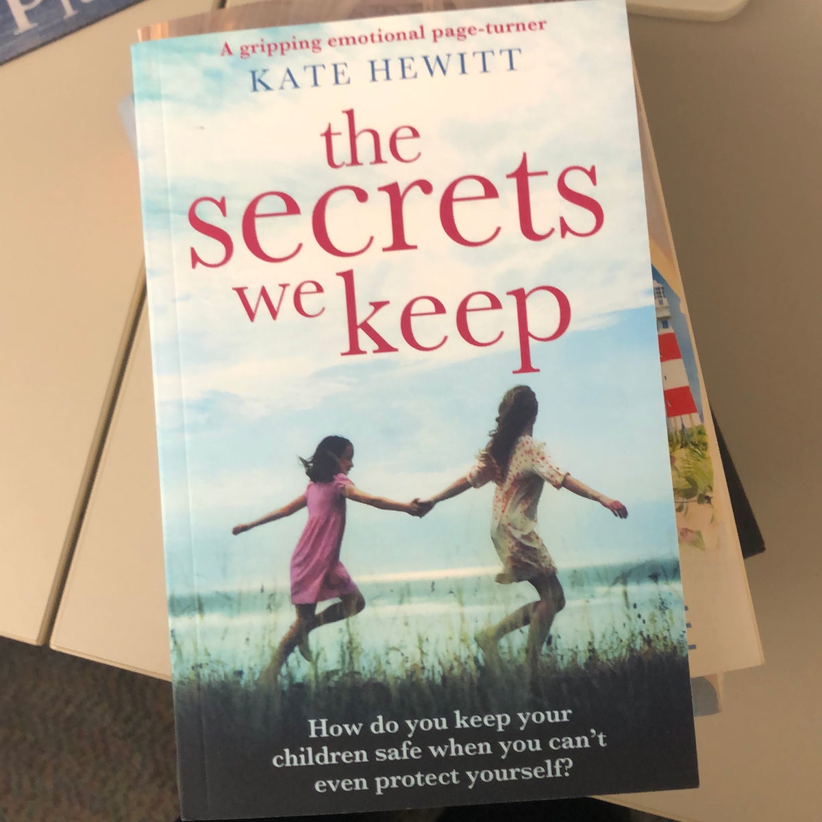 The Secrets We Keep by Kate Hewitt, Paperback | Pangobooks
