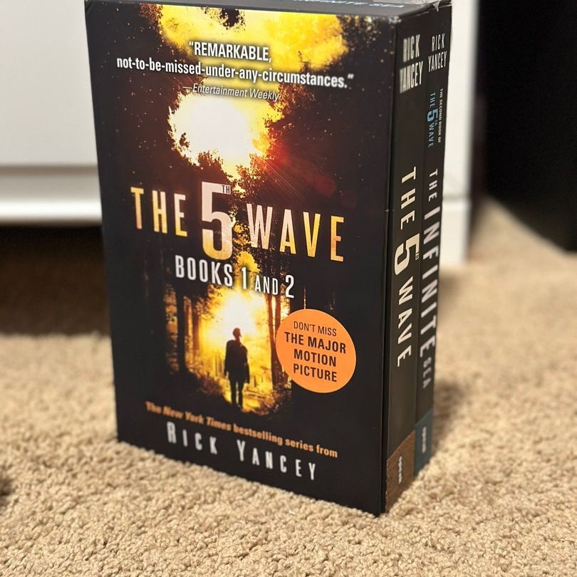The 5th Wave by Rick Yancey