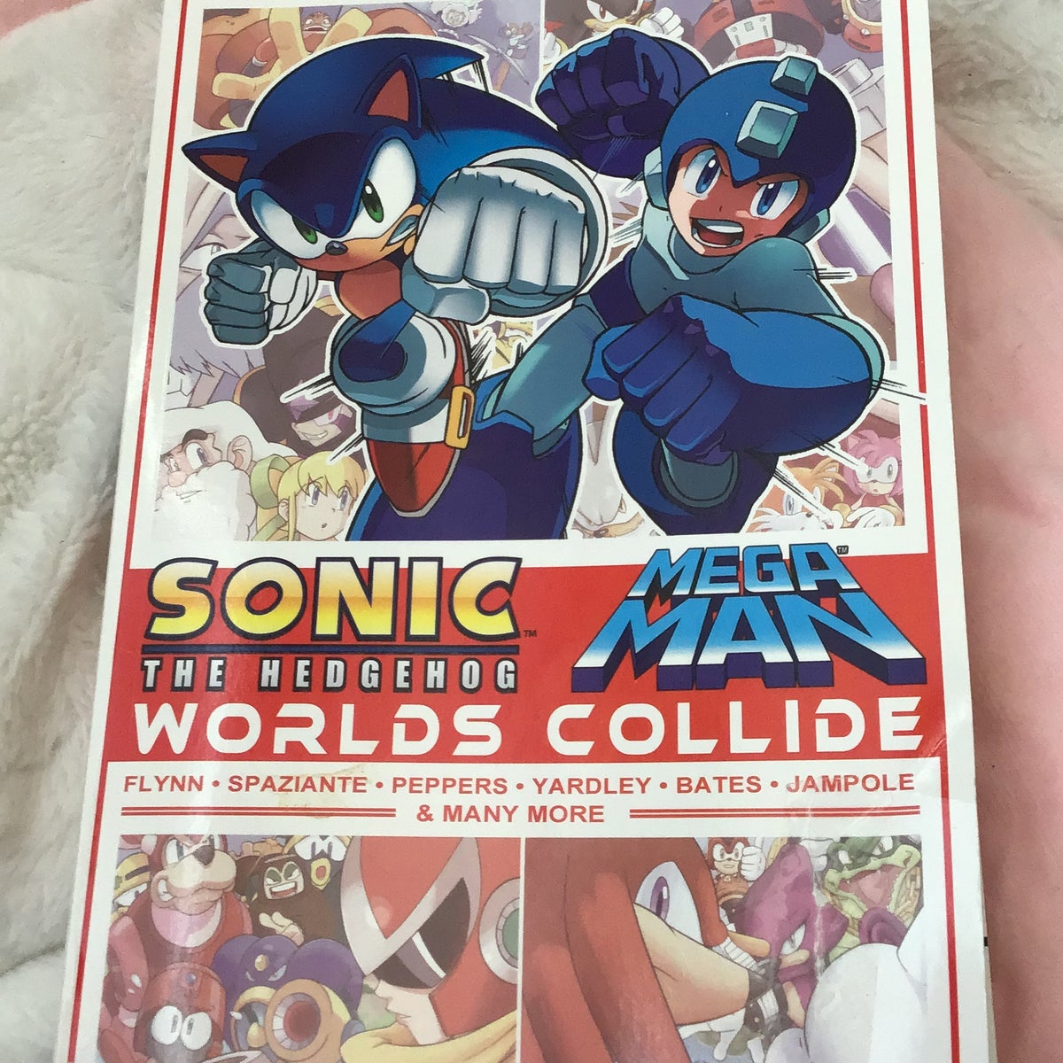 Sonic / Mega Man: Worlds Collide by Sonic/Mega Man Scribes Staff