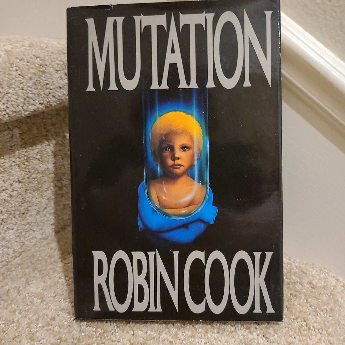 Mutation by Robin Cook, Hardcover | Pangobooks