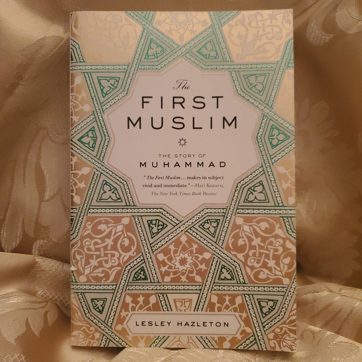 The First Muslim by Lesley Hazleton, Paperback | Pangobooks