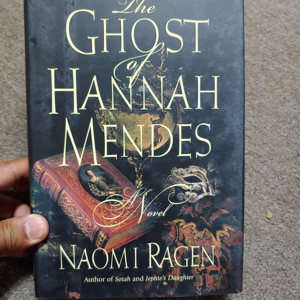 The Ghost of Hannah Mendes by Naomi Ragen, Hardcover | Pangobooks