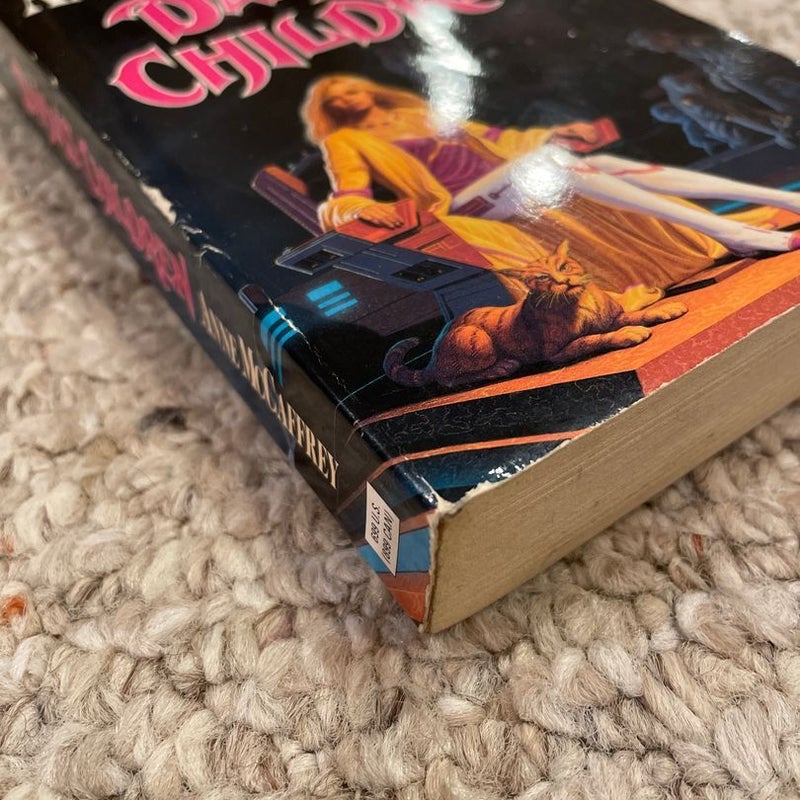 Damia’s Children by Anne McCaffrey, Paperback | Pangobooks