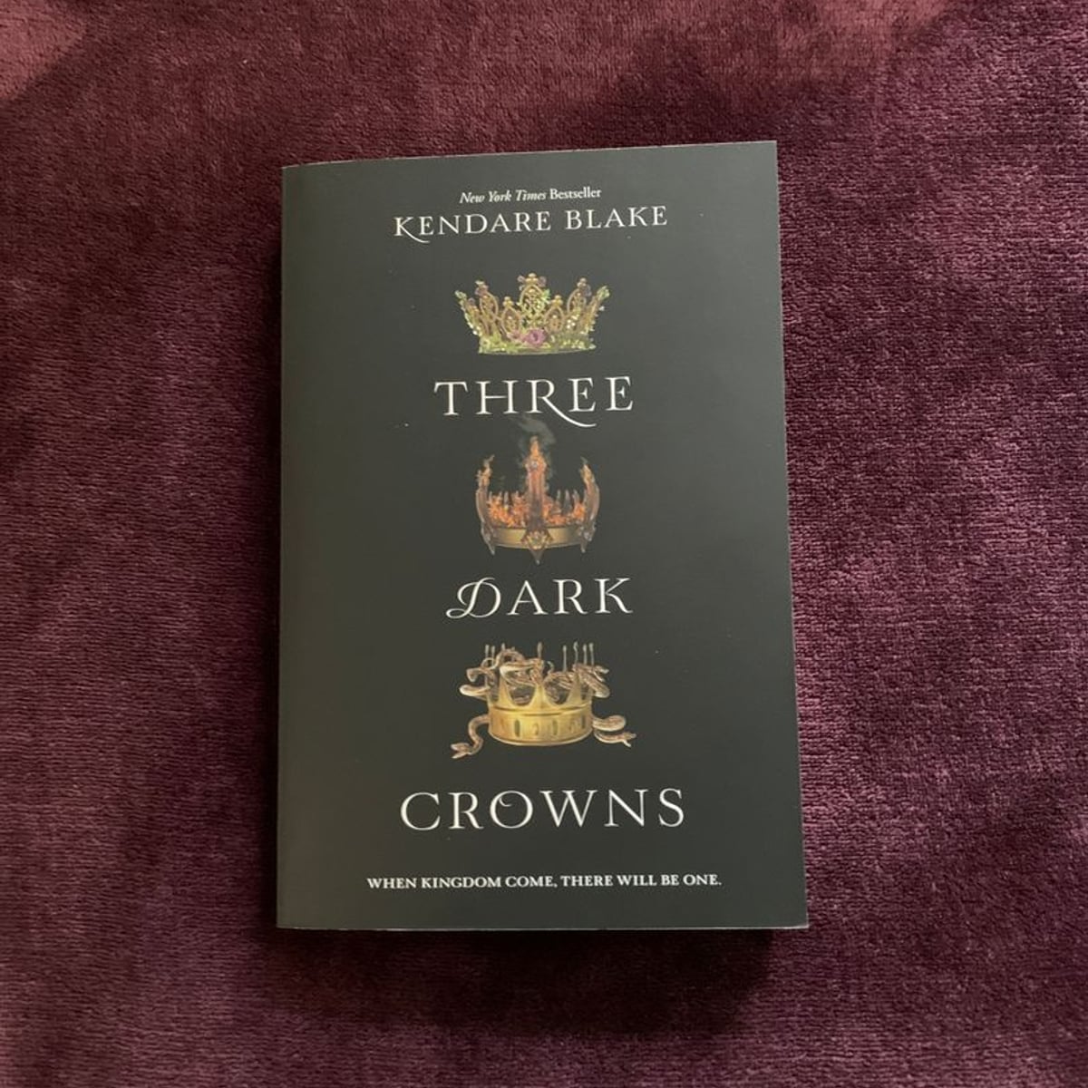 Three Dark Crowns by Kendare Blake, Paperback | Pangobooks