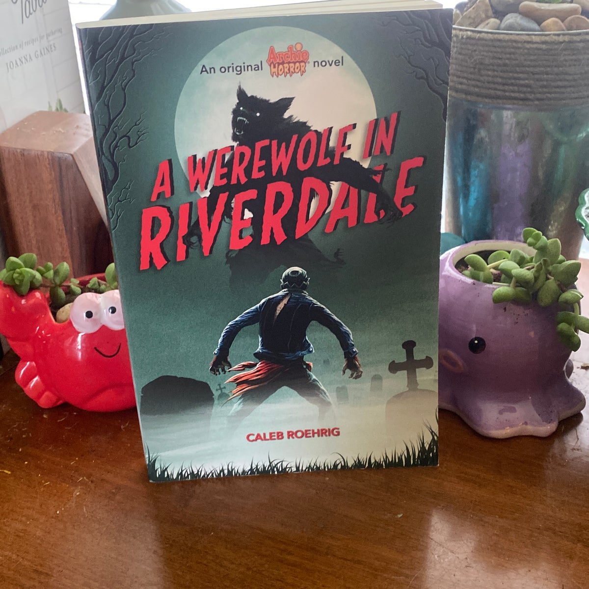 A Werewolf in Riverdale (Archie Horror, Book 1)