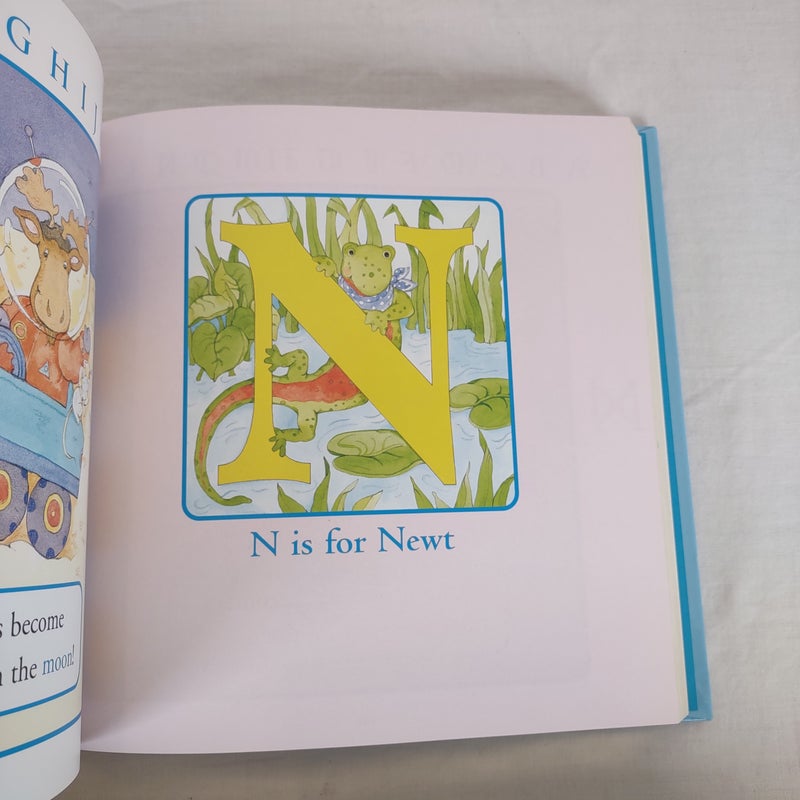 Animal Alphabet Stories by Graham R. Wiemer, Hardcover | Pango Books