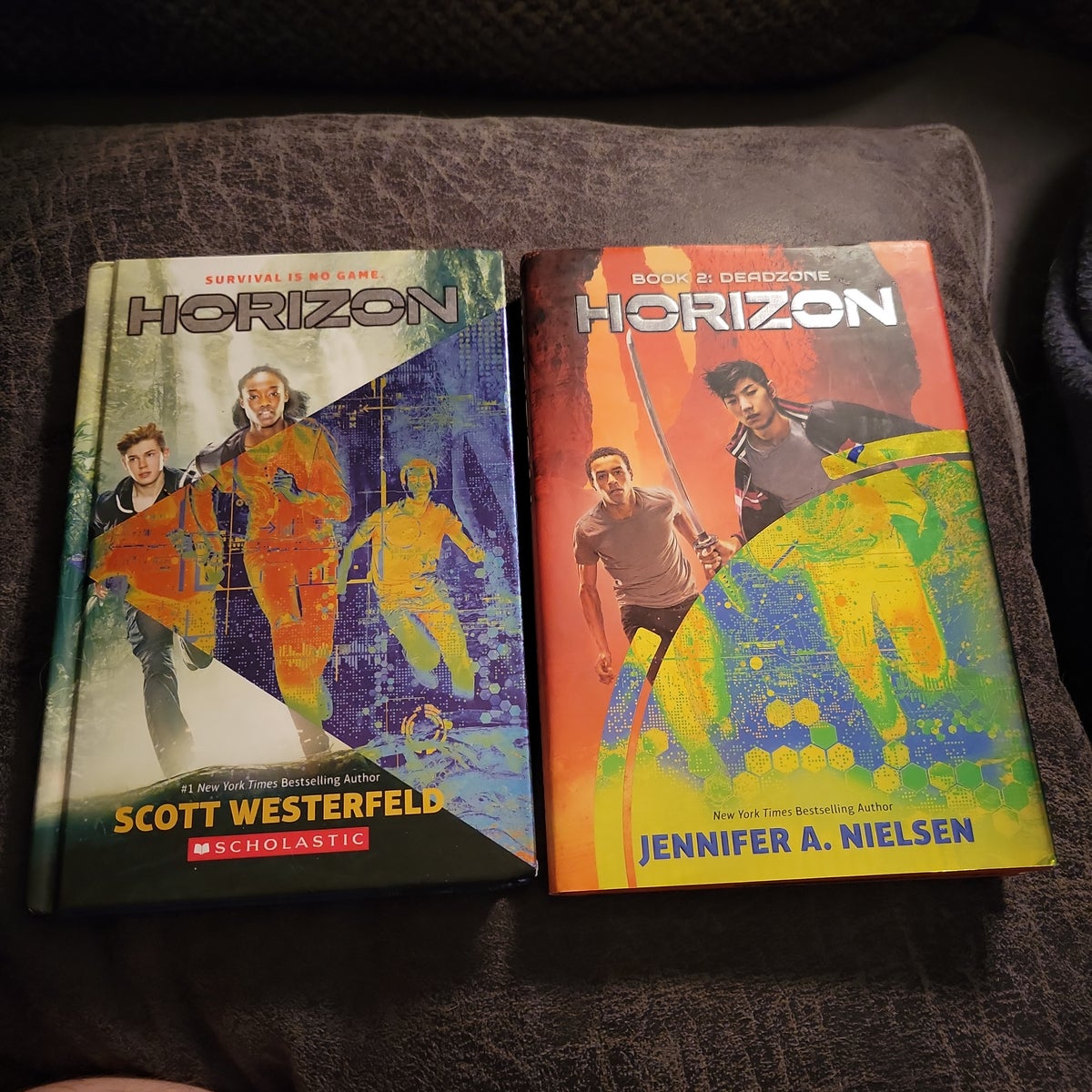 Horizon books 1 & 2 by Scott Westerfeld, Hardcover | Pangobooks