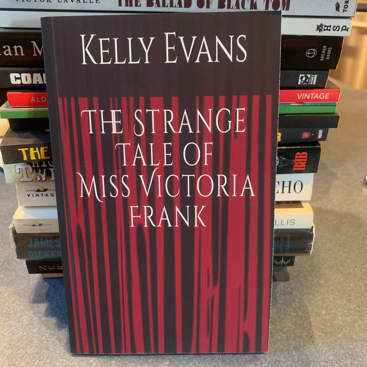The Strange Tale of Miss Victoria Frank by Kelly Evans